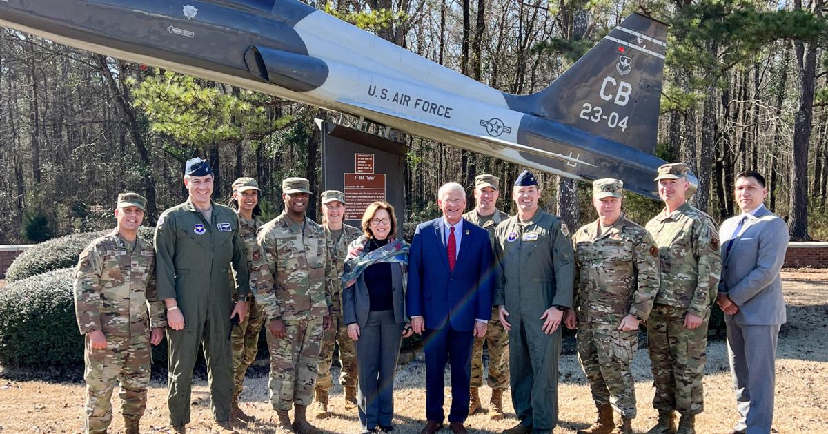 Wicker Visits Columbus Air Force Base - U.S. Senator Roger Wicker